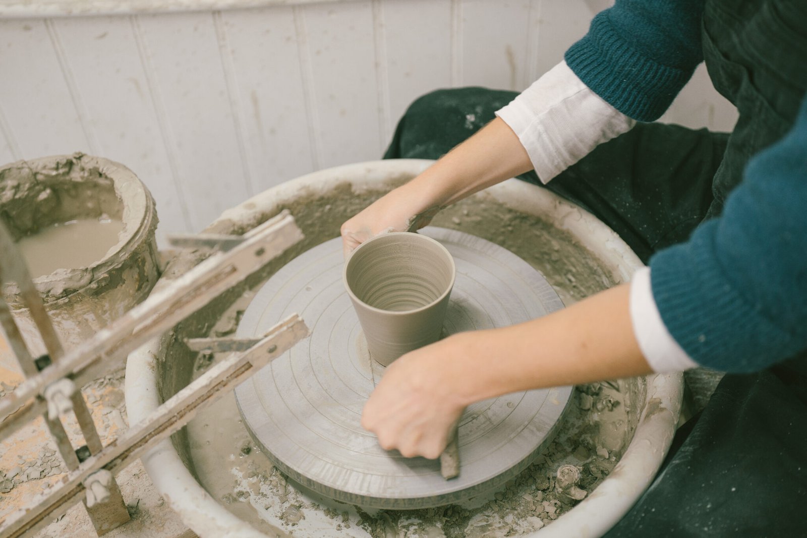 Lessons - Kitty Ward Pottery | Salcombe, Devon
